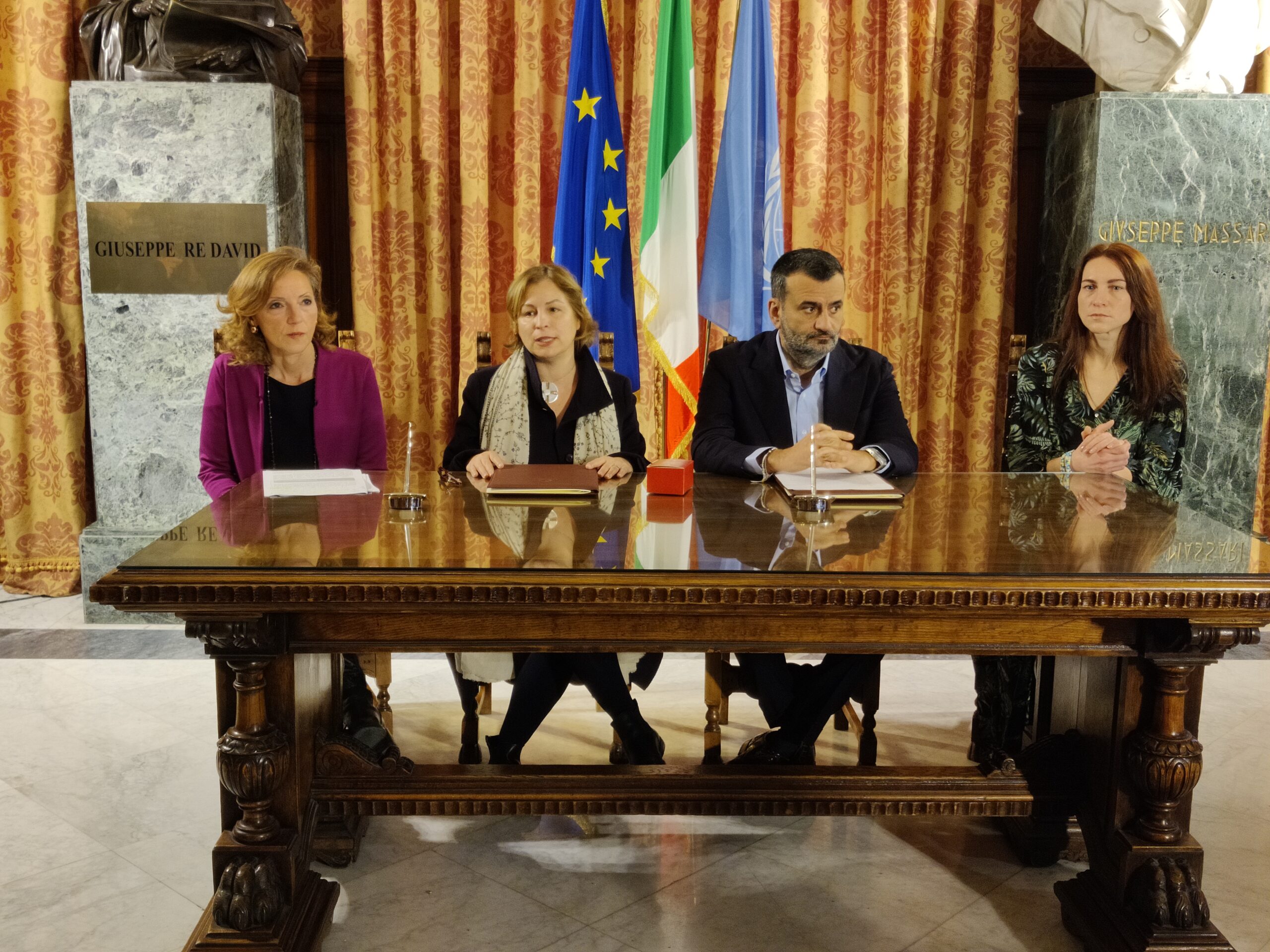 Bari – siglato il protocollo di intesa tra Comune di Bari e UNHCR per ... Bari – siglato il protocollo di intesa tra Comune di Bari e UNHCR per ...