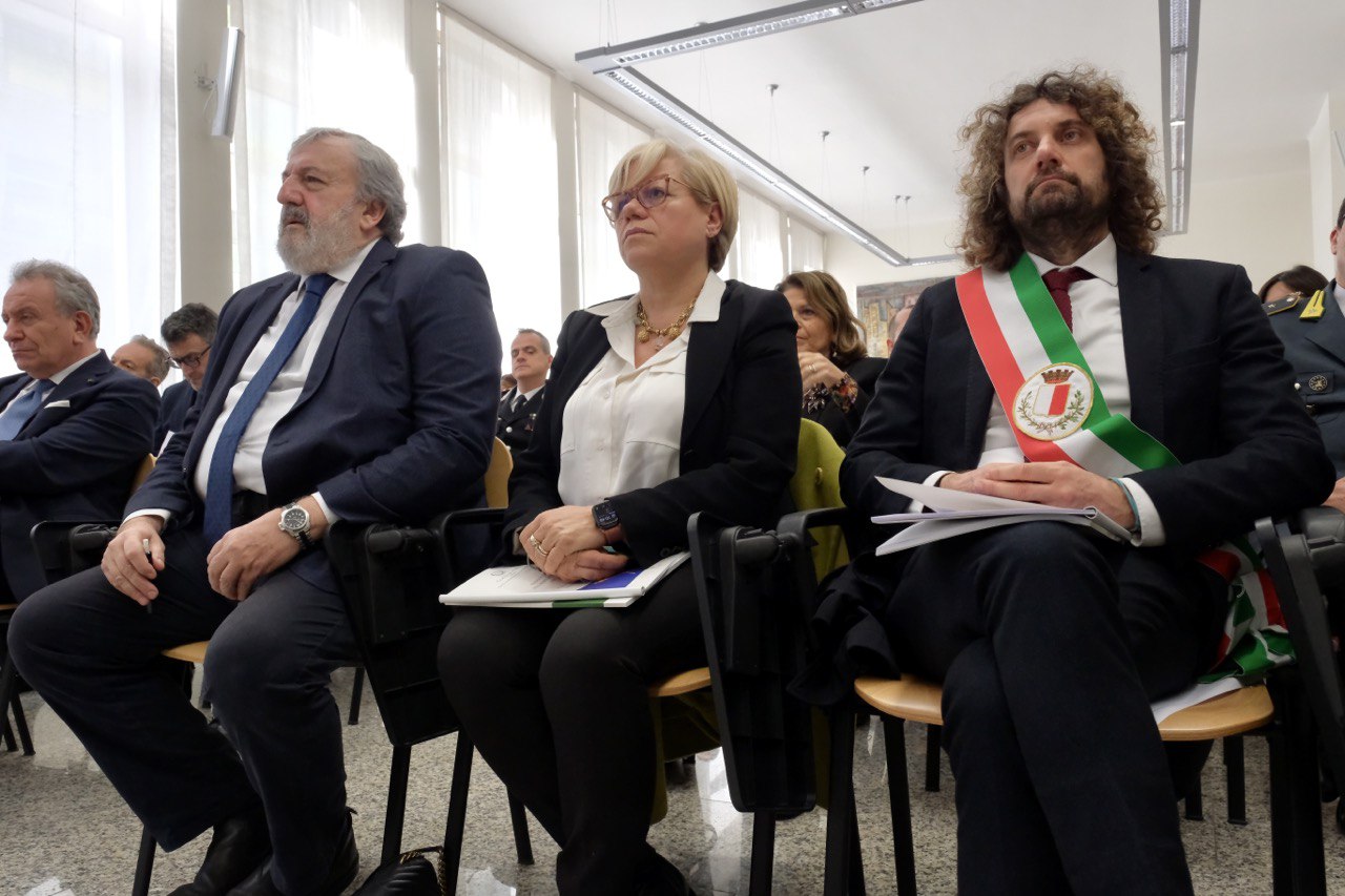 Emiliano e Piemontese a inaugurazione Anno Giudiziario della Corte dei ... Emiliano e Piemontese a inaugurazione Anno Giudiziario della Corte dei ...